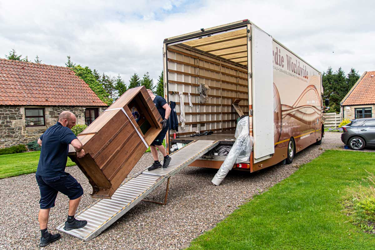 How to Pack Like a Pro - Home Removal Packing Tips & Tricks!